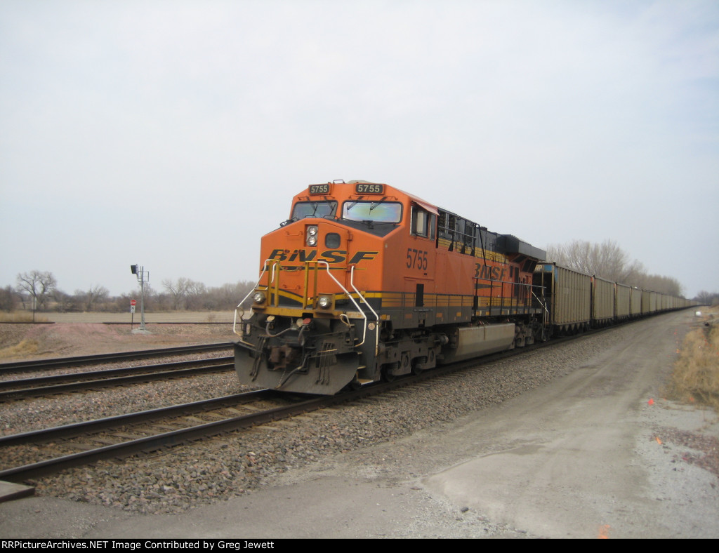 BNSF 5755